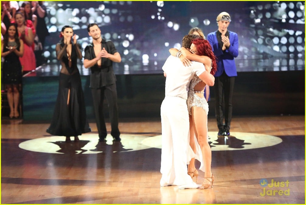 Noah Galloway Dances With Amy Purdy on 'Dancing With The Stars' Finale ...