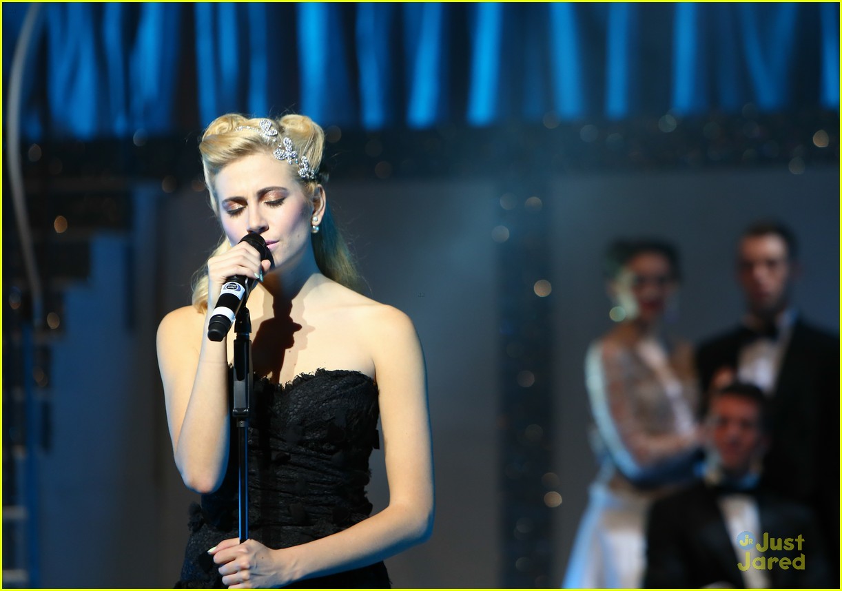 Pixie Lott Puts On The Ritz With Trent Whiddon | Photo 818201 - Photo ...