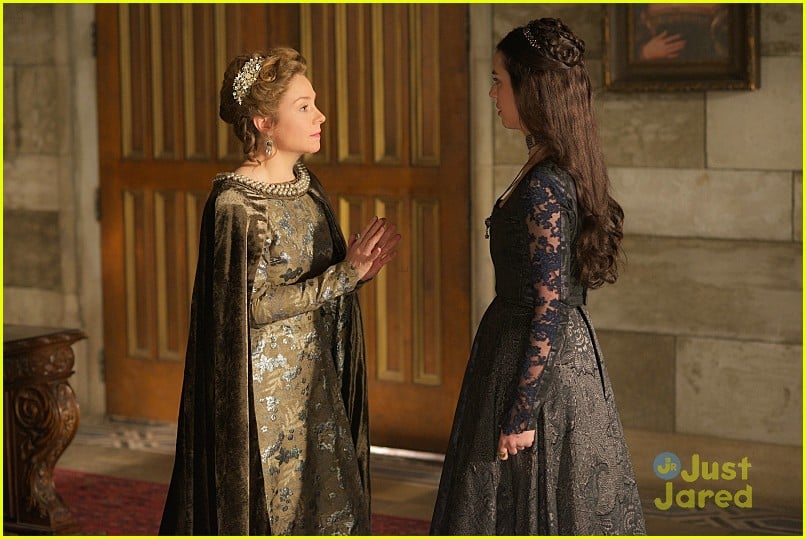 Catherine Goes Behind Mary's Back In Tonight's 'Reign' | Photo 812561 ...