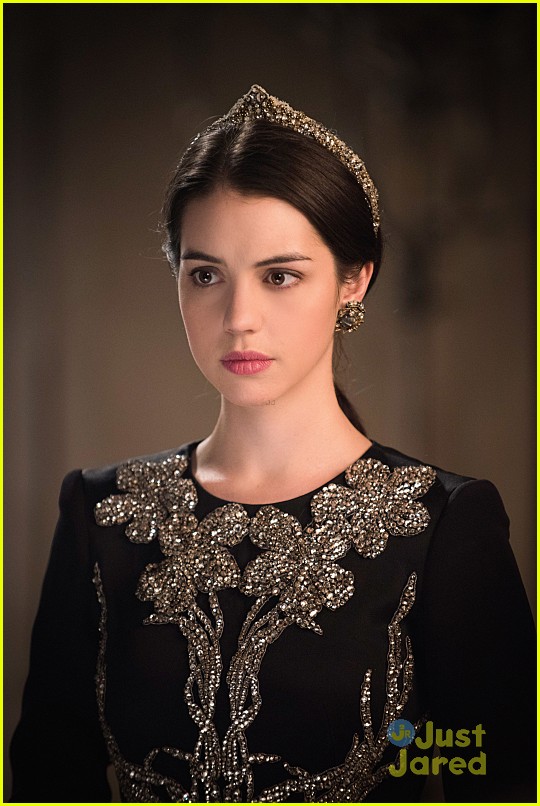 The Castle Comes Under Siege on Tonight's 'Reign' | Photo 809645 ...