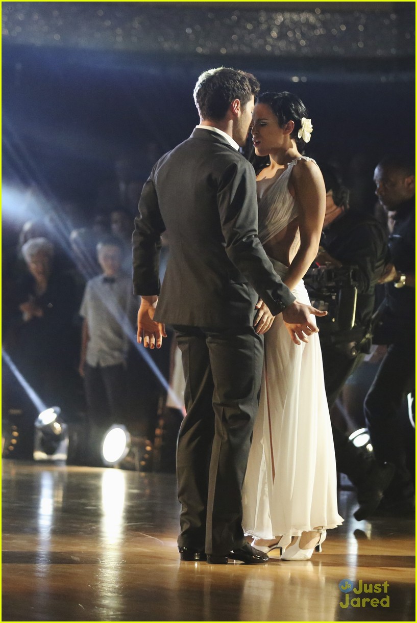 Full Sized Photo of rumer willis val chmerkovskiy dwts semi finals out ...