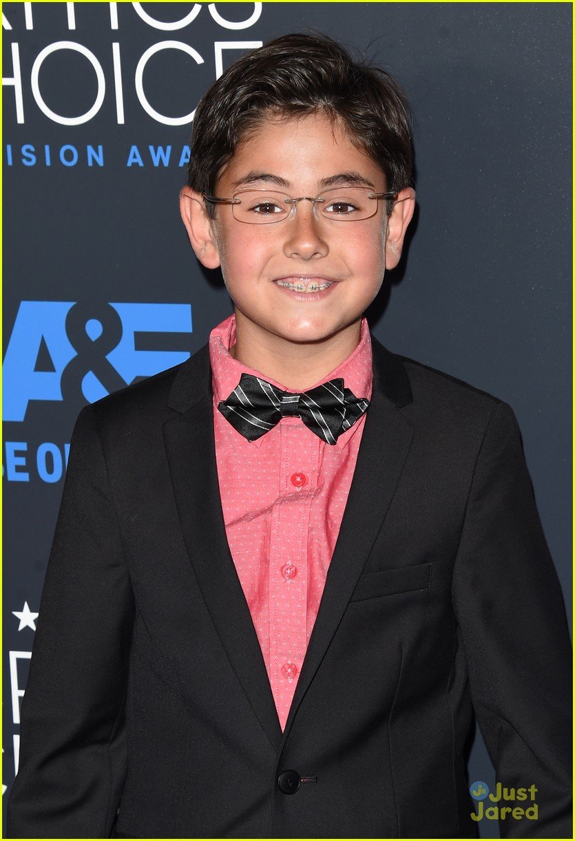 Sadie Calvano Gets Glam For Critics' Choice TV Awards 2015 | Photo ...