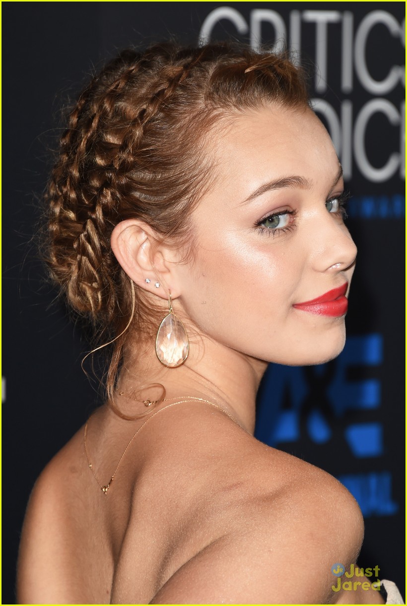 Full Sized Photo Of Sadie Calvano Blake Rosenthal Critics Choice Tv