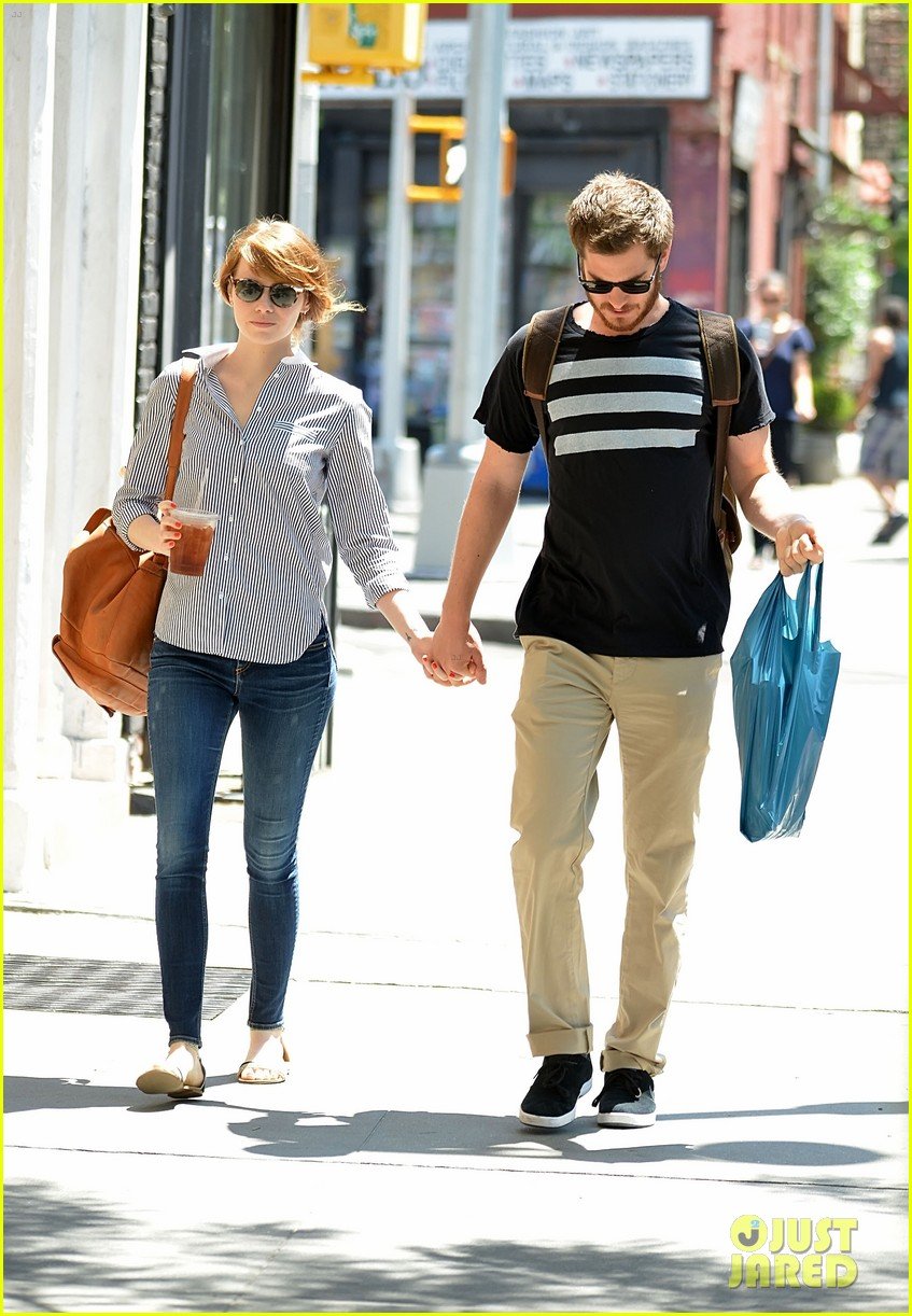 Emma Stone & Andrew Garfield Seen Holding Hands! (Report) | Photo ...