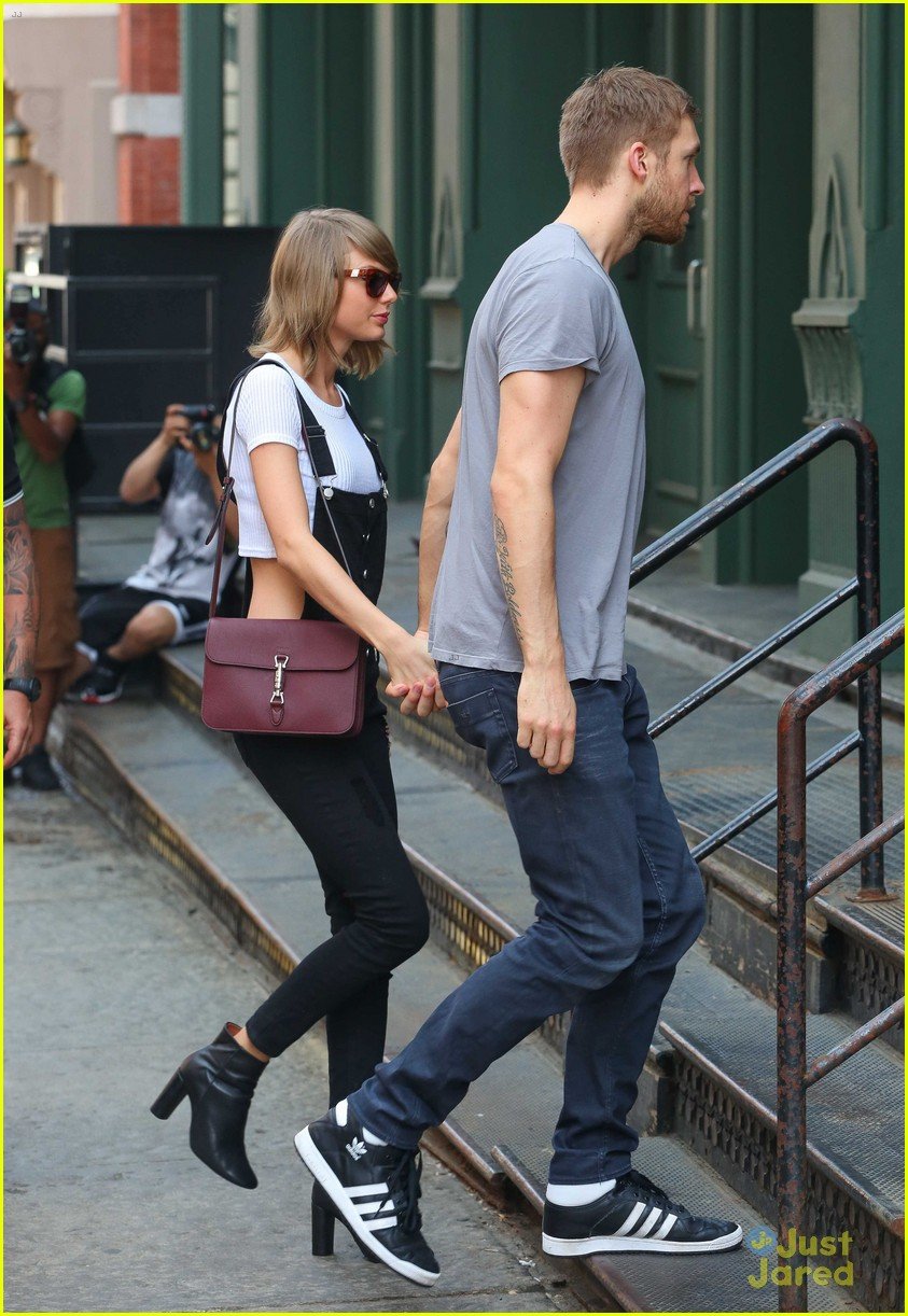 Taylor Swift Continues Holding Hands with Calvin Harris in the Big ...