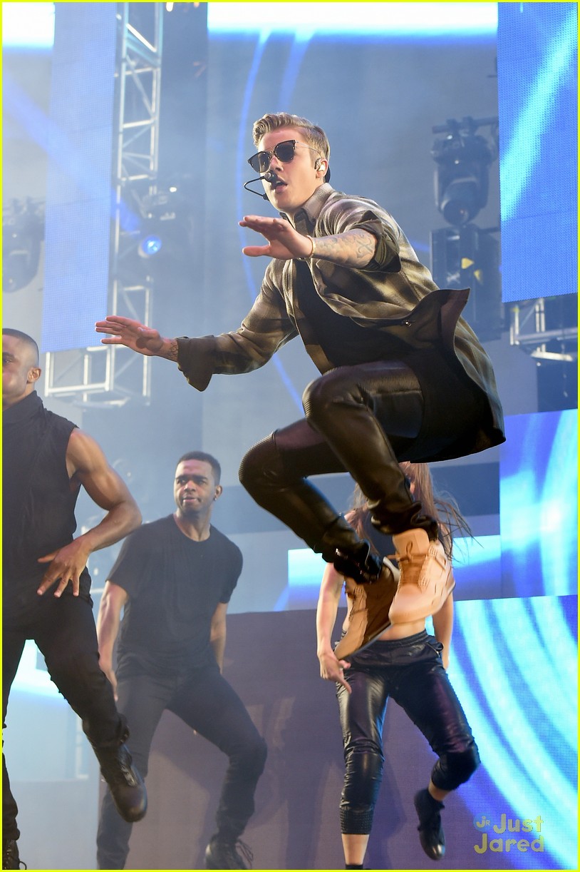 Watch Justin Bieber Perform for First Time in Years at Wango Tango ...