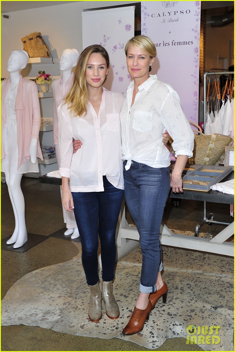 Dylan & Hopper Penn Support Their Mom At Her Fashion Line Launch ...