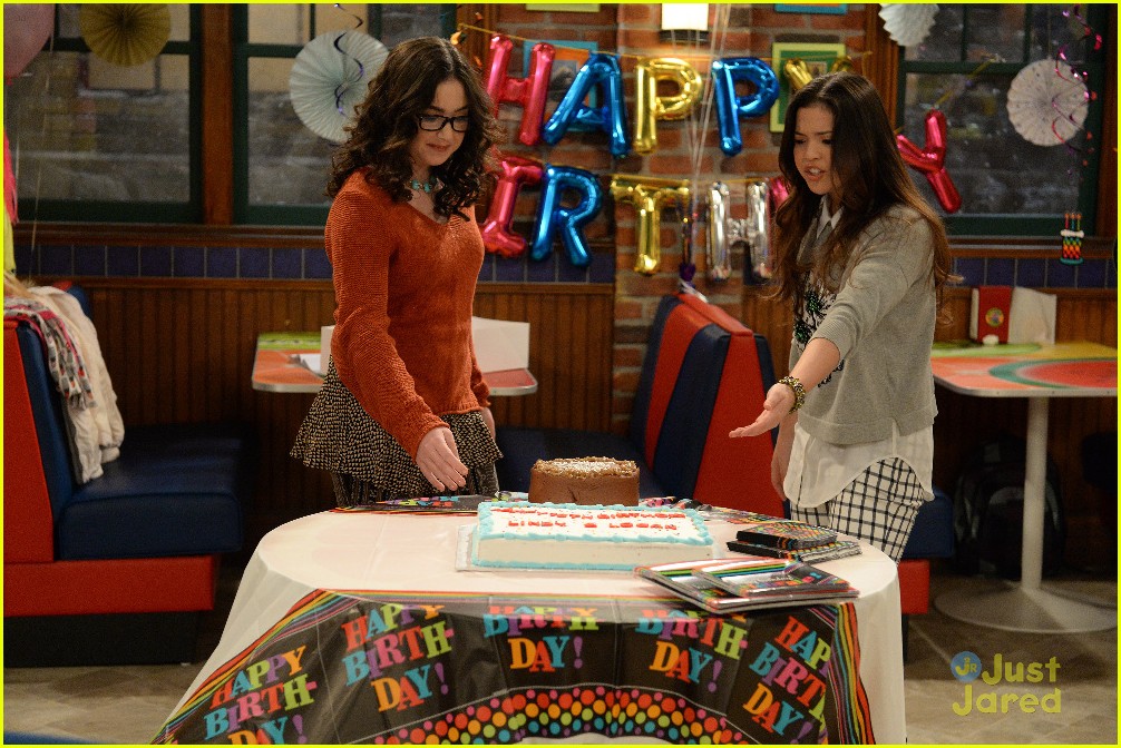 Lindy & Logan Turn 16 On 'I Didn't Do It' Tonight! | Photo 822765 ...