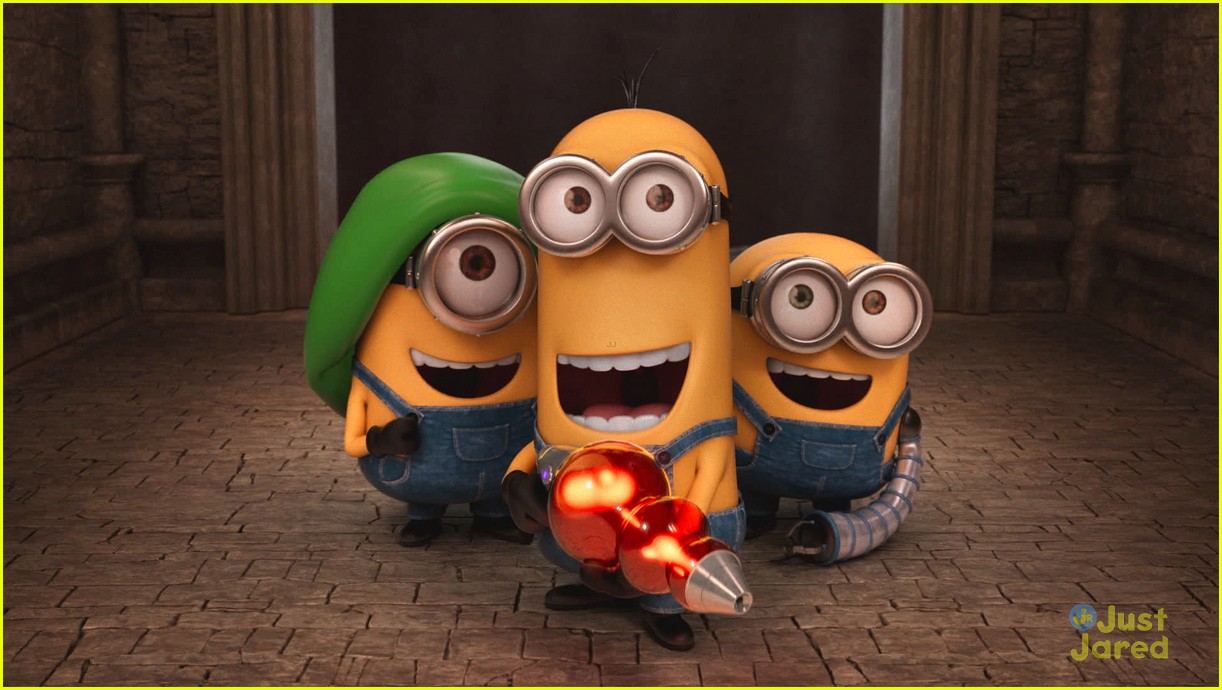 Full Sized Photo of minions bare butt poster stills 11 | The Minions ...
