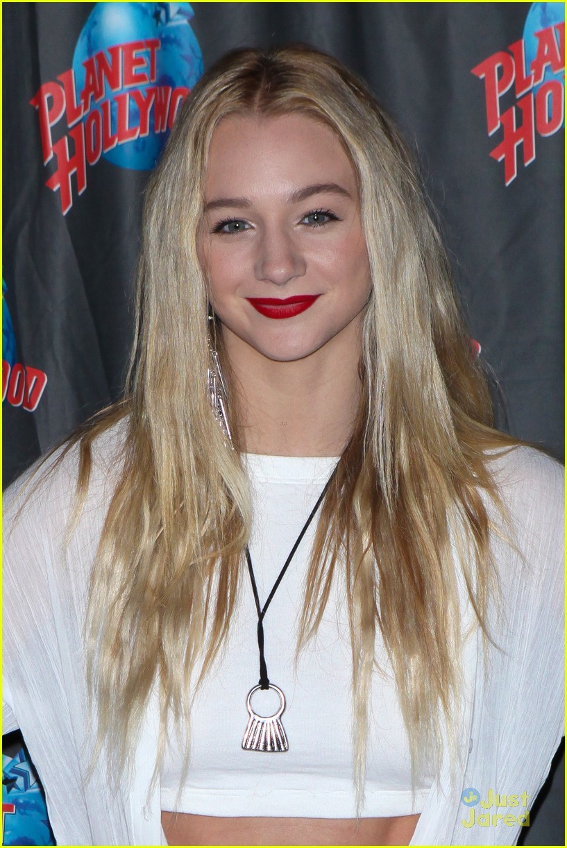 Mollee Gray Celebrates 'Teen Beach 2' at Planet Hollywood With The ...