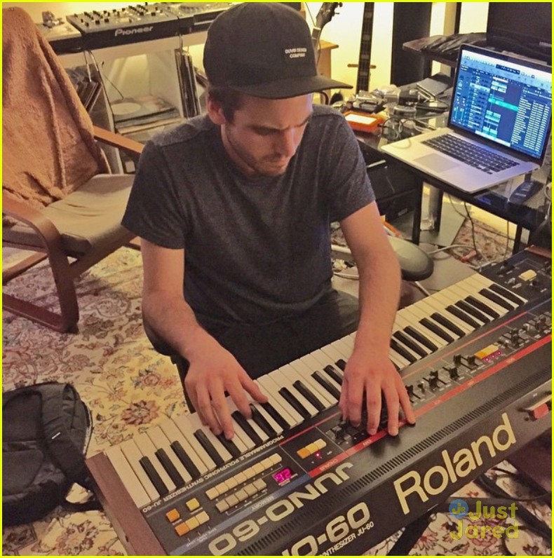 Ansel Elgort & Pierce Fulton Release First Official Song as Shirts ...