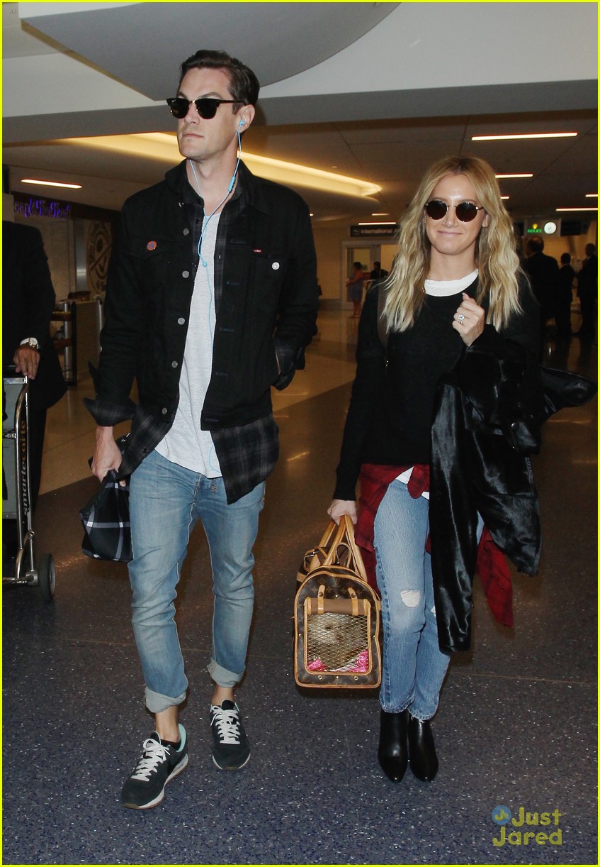 Ashley Tisdale Returns To LA Just Before 'Clipped' Premiere | Photo ...
