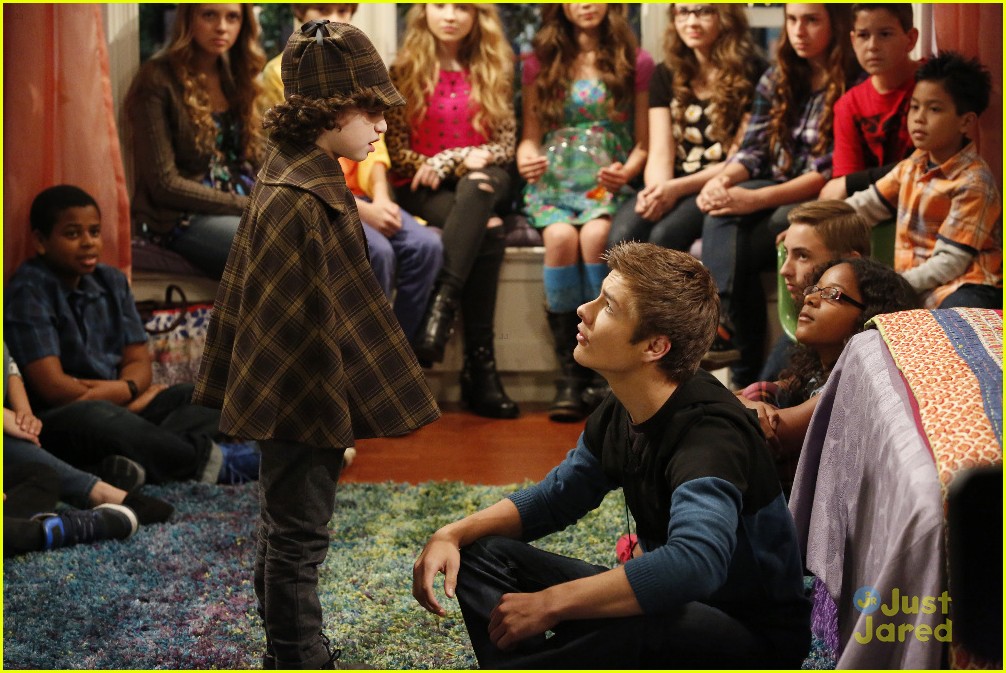 Full Sized Photo of disney channel whodunit weekend coming sneak peek ...