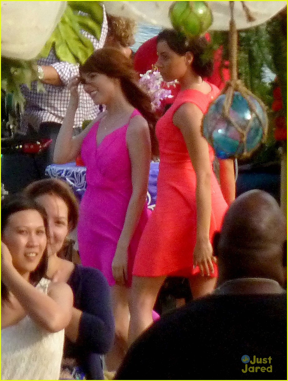 Zac Efron & Anna Kendrick Kick Week Off With 'Mike and Dave Need ...