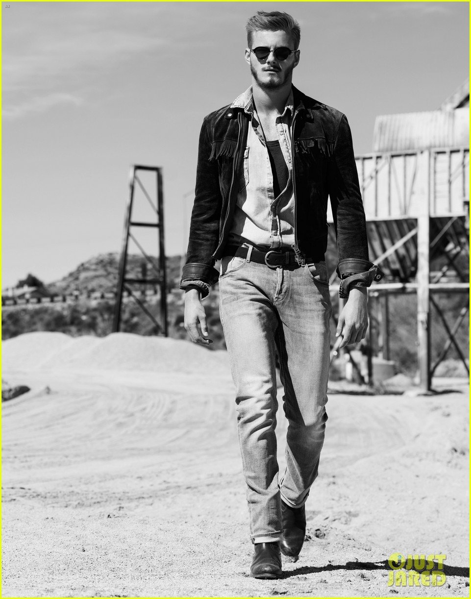 Full Sized Photo of alexander ludwig flaunt shirtless underwear 04 ...