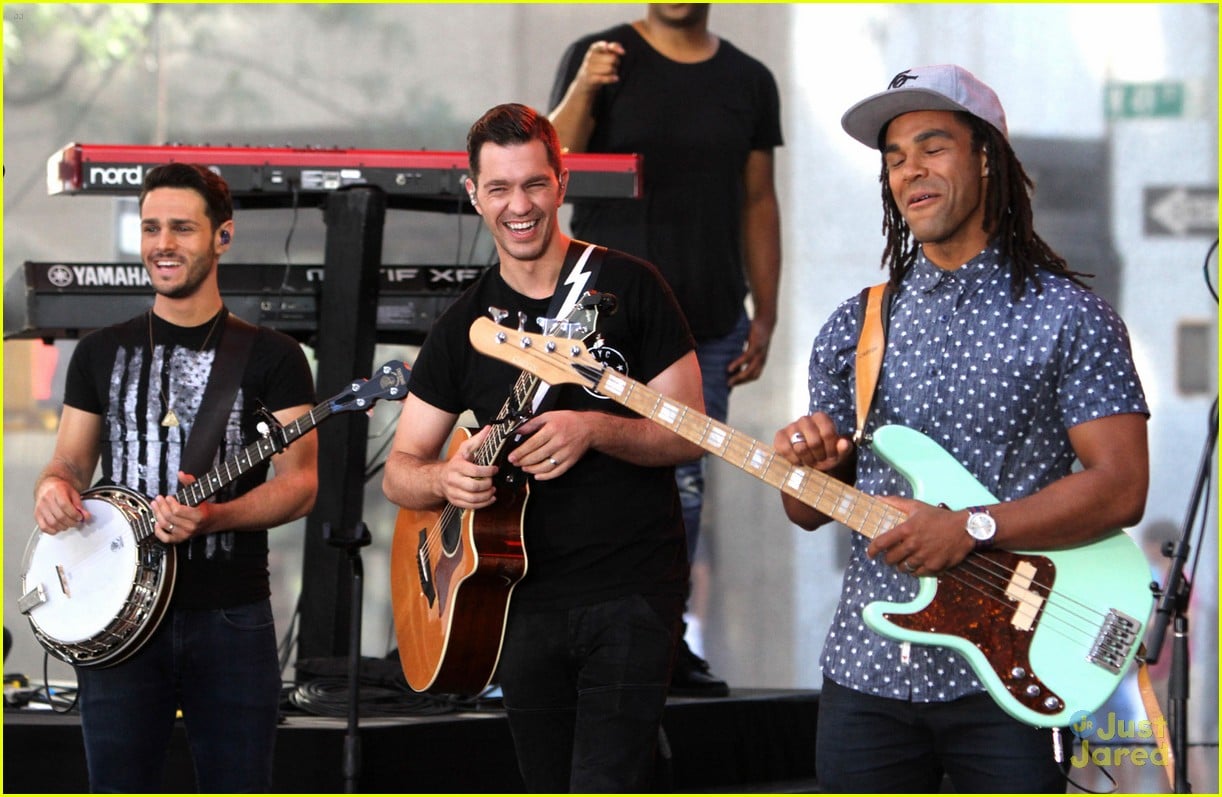 Full Sized Photo of andy grammer today show concert liv maddie sneak 08 ...