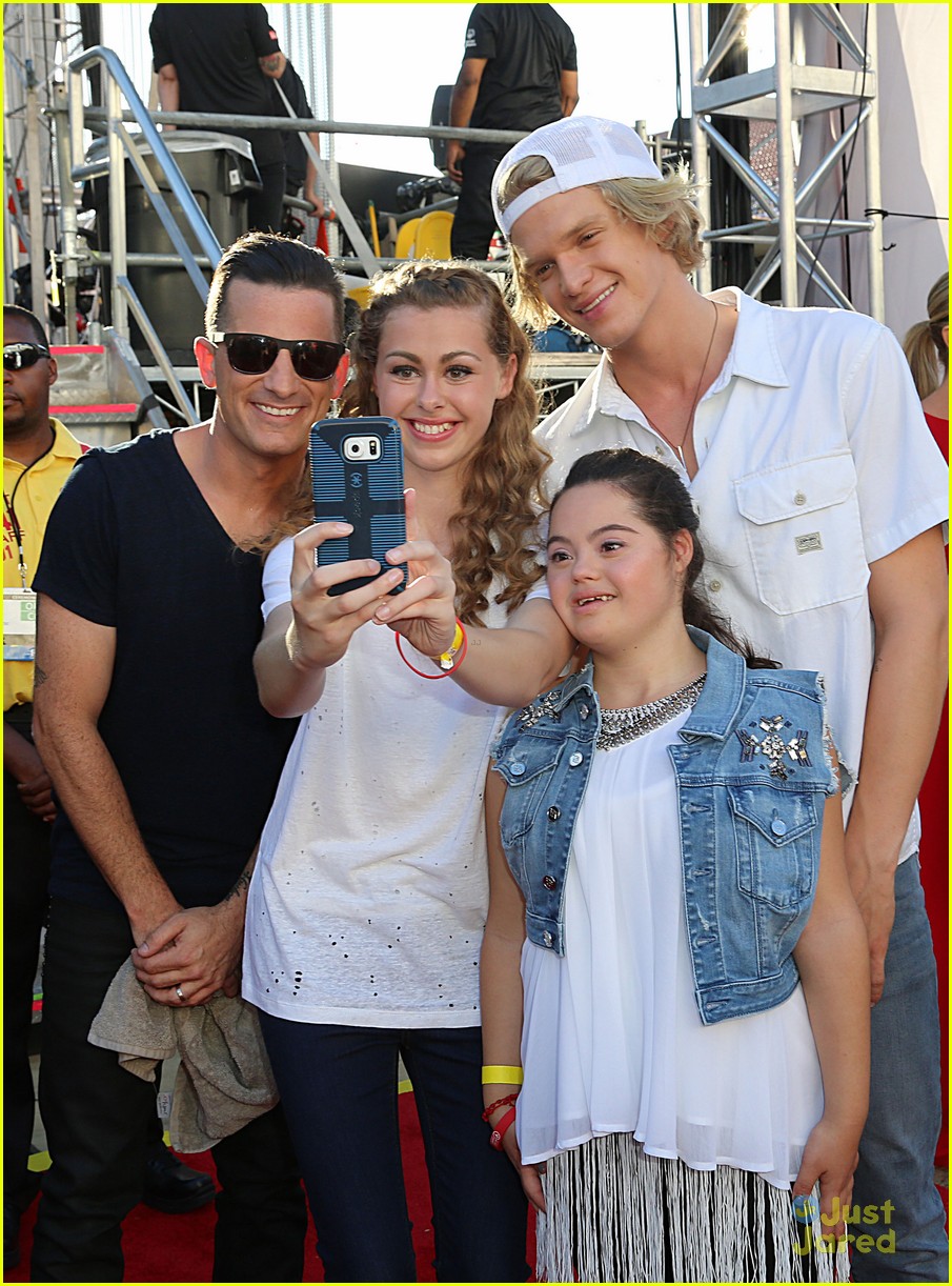 Cody Simpson Performs 'Reach Up' At Special Olympics World Games 2015 ...