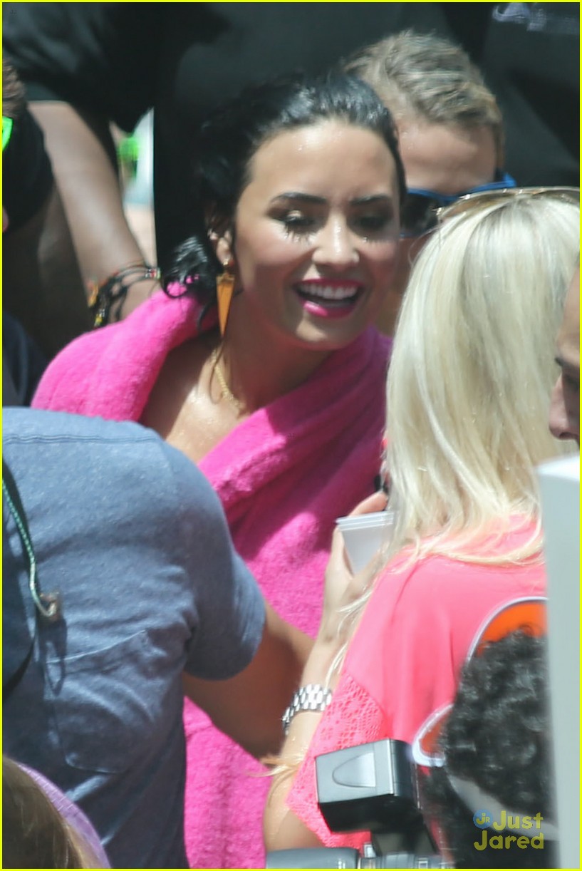 Full Sized Photo of demi lovato y100 pool party cool summer 14 | Demi ... Full Sized Photo of demi lovato y100 pool party cool summer 14 | Demi ...