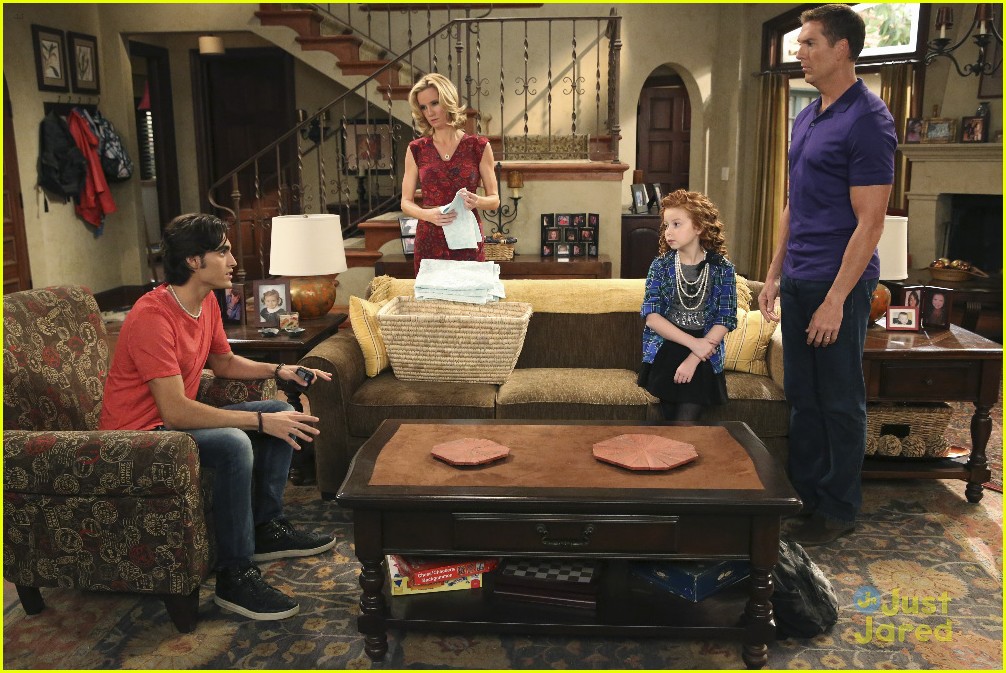 Is Max Really Dating Karl On 'Dog With A Blog'?! | Photo 839308 - Photo ...