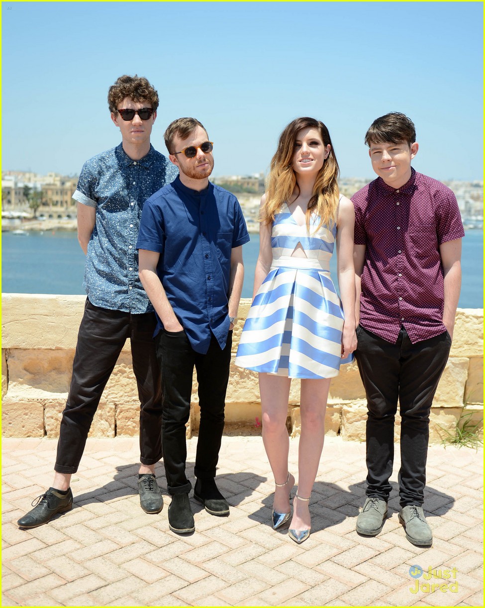 Echosmith Perform Chilling 'Bright' Cover With Lindsey Stirling Before ...