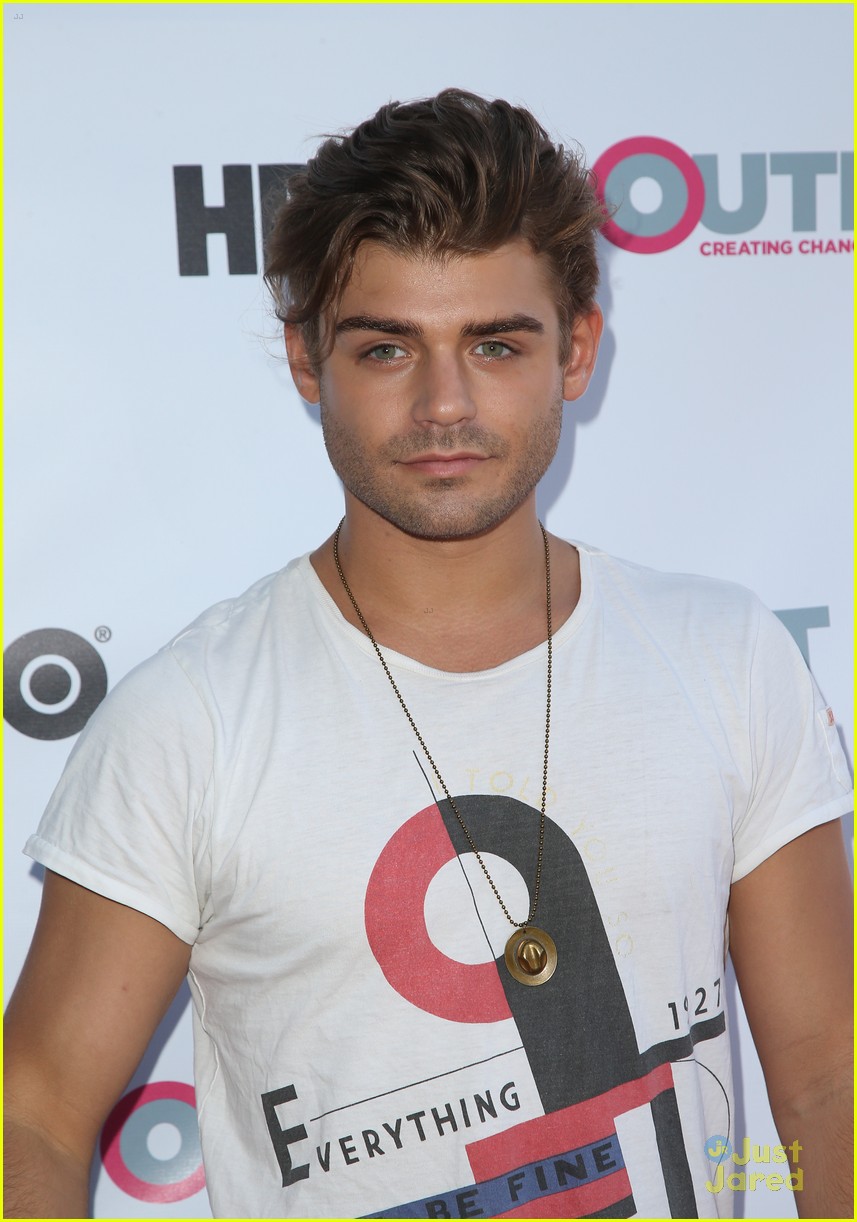 Full Sized Photo of garrett clayton morgan larson support tb2 producer ...