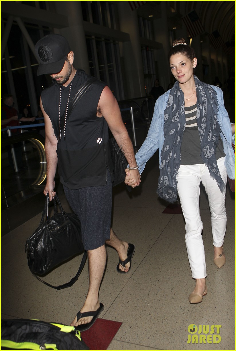 Ashley Greene & Paul Khoury Hold Hands at the Airport! | Photo 834202 ...