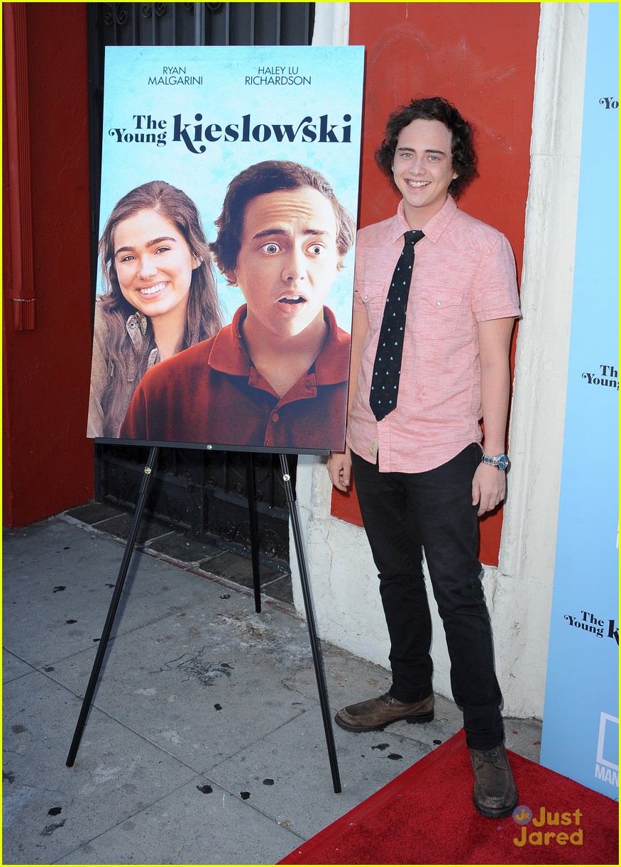 Brett Dier Supports Girlfriend Haley Lu Richardson At 'Young Kieslowski ...