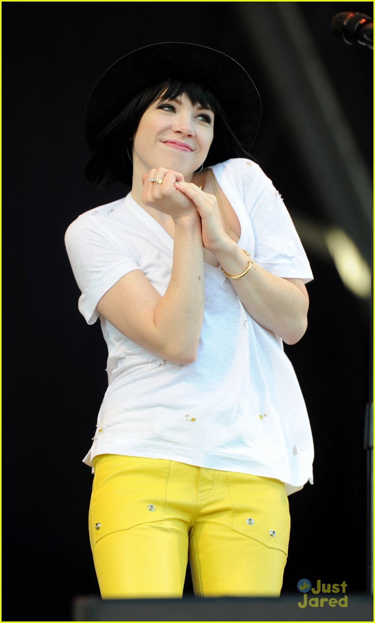 Full Sized Photo of carly rae jepsen portsmouth live concert 11 | Carly ...