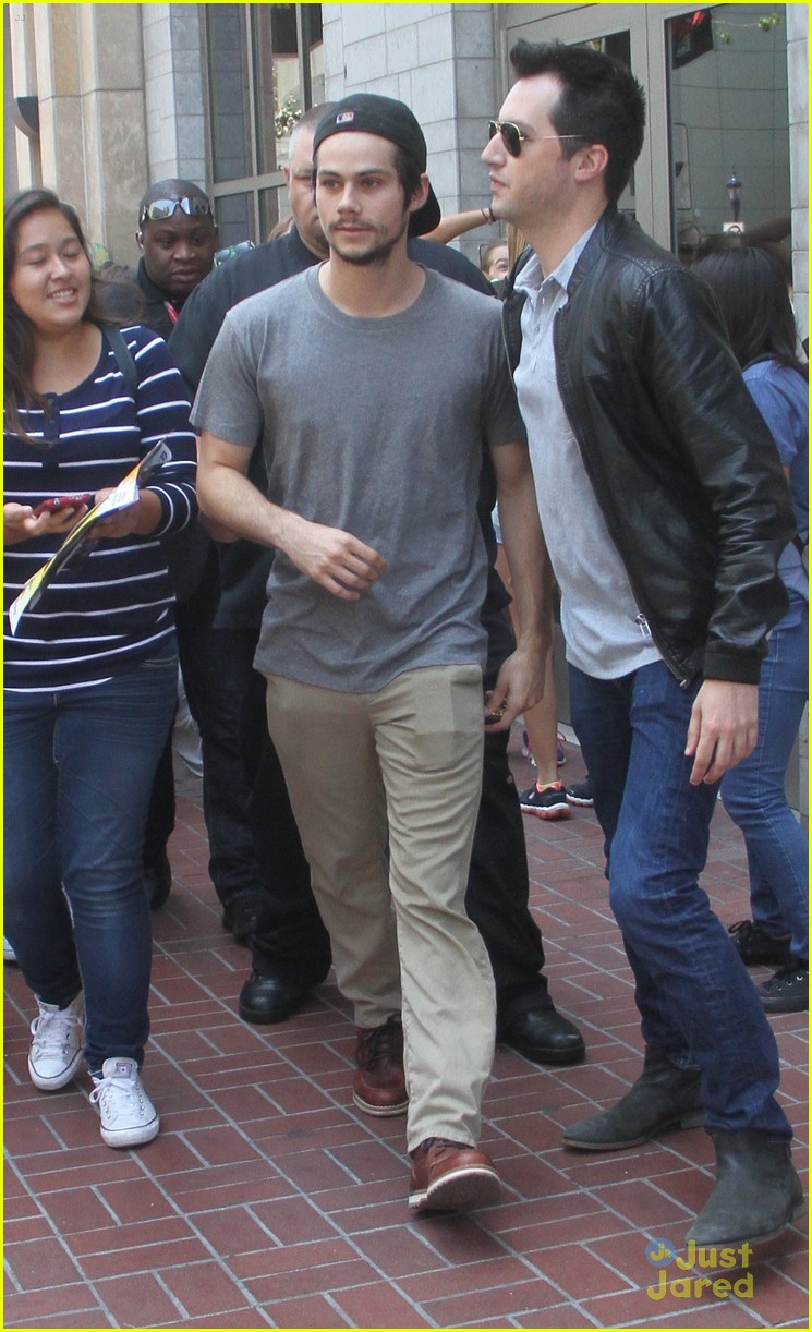 Tyler Posey Meets With Fans Before Fandom Awards At SDCC With Keegan ...