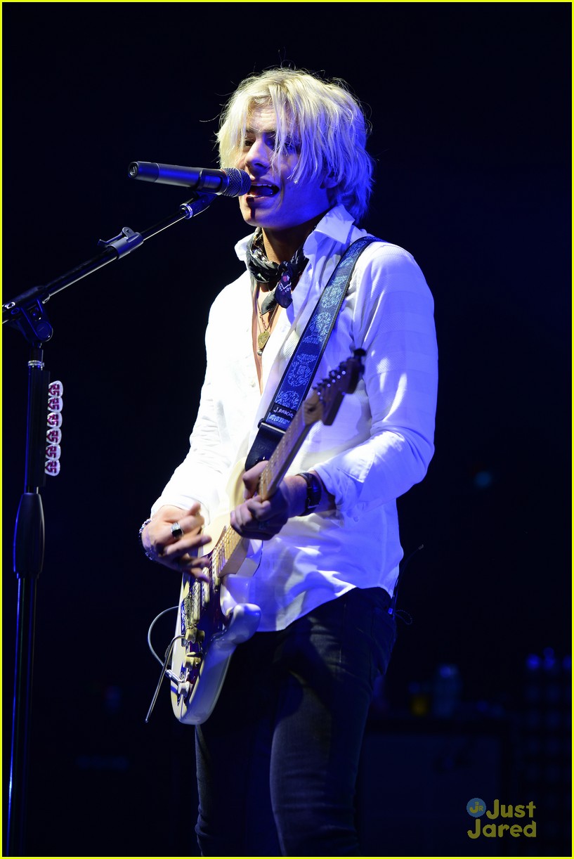 R5's Concert In Boca Raton Goes On 'All Night' - See The Pics! | Photo ...