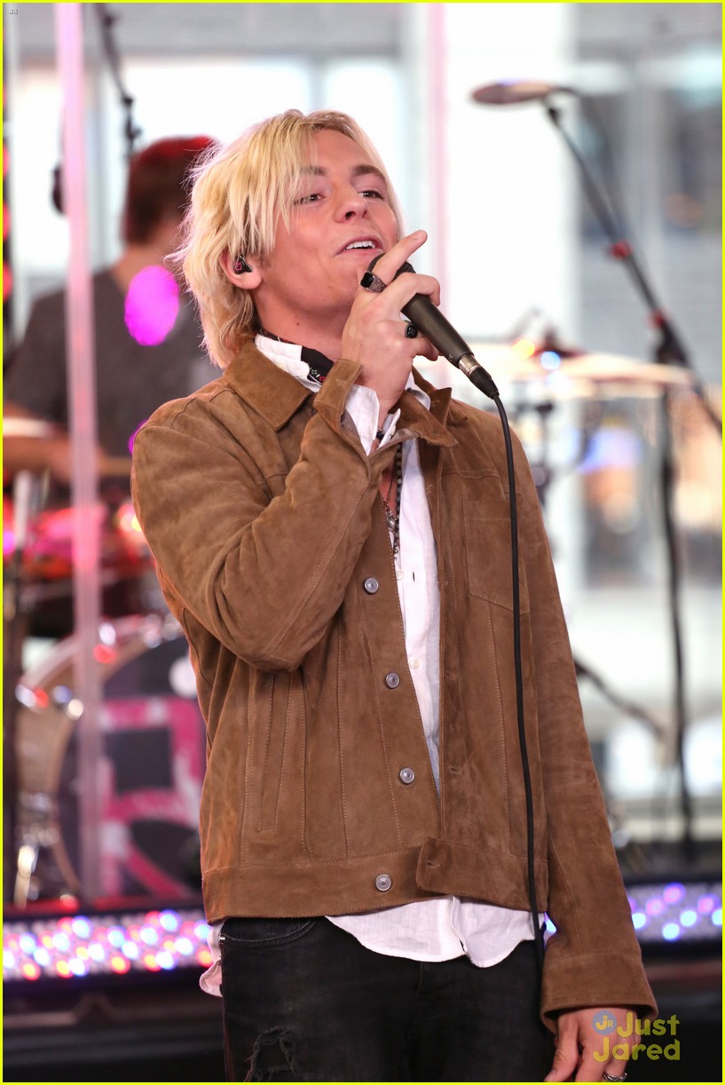 R5 Rocks Out to 'All Night' on 'Good Morning America' - Watch Now ...