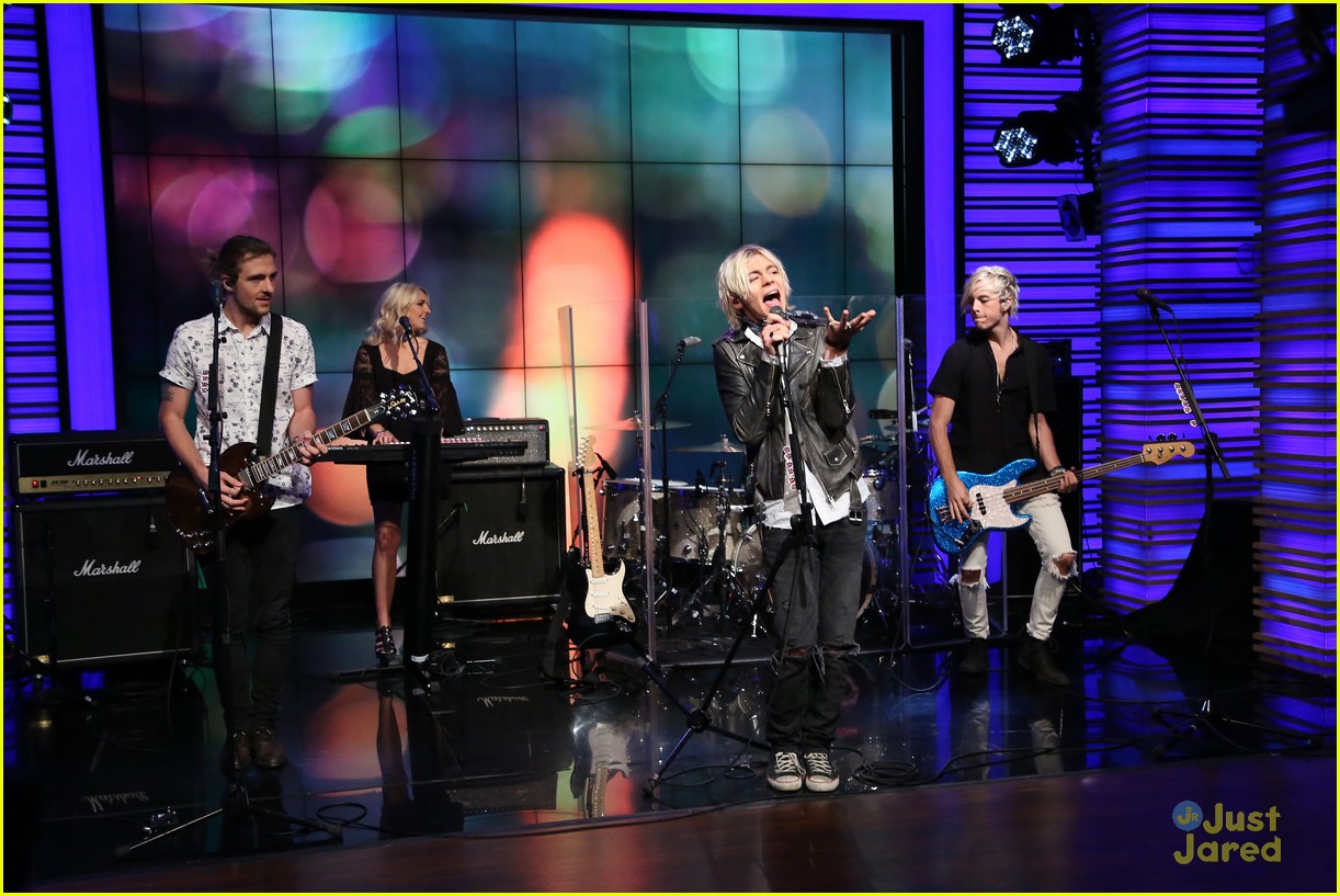 R5 Perform 'All Night' on Live! With Kelly & Michael - Watch Now ...