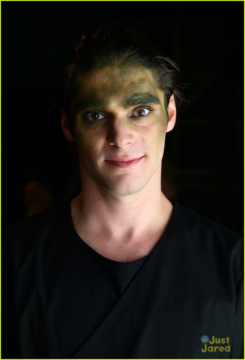 RJ Mitte Gets Dirty for Berlin Fashion Week Runway Show | Photo 834587 ...