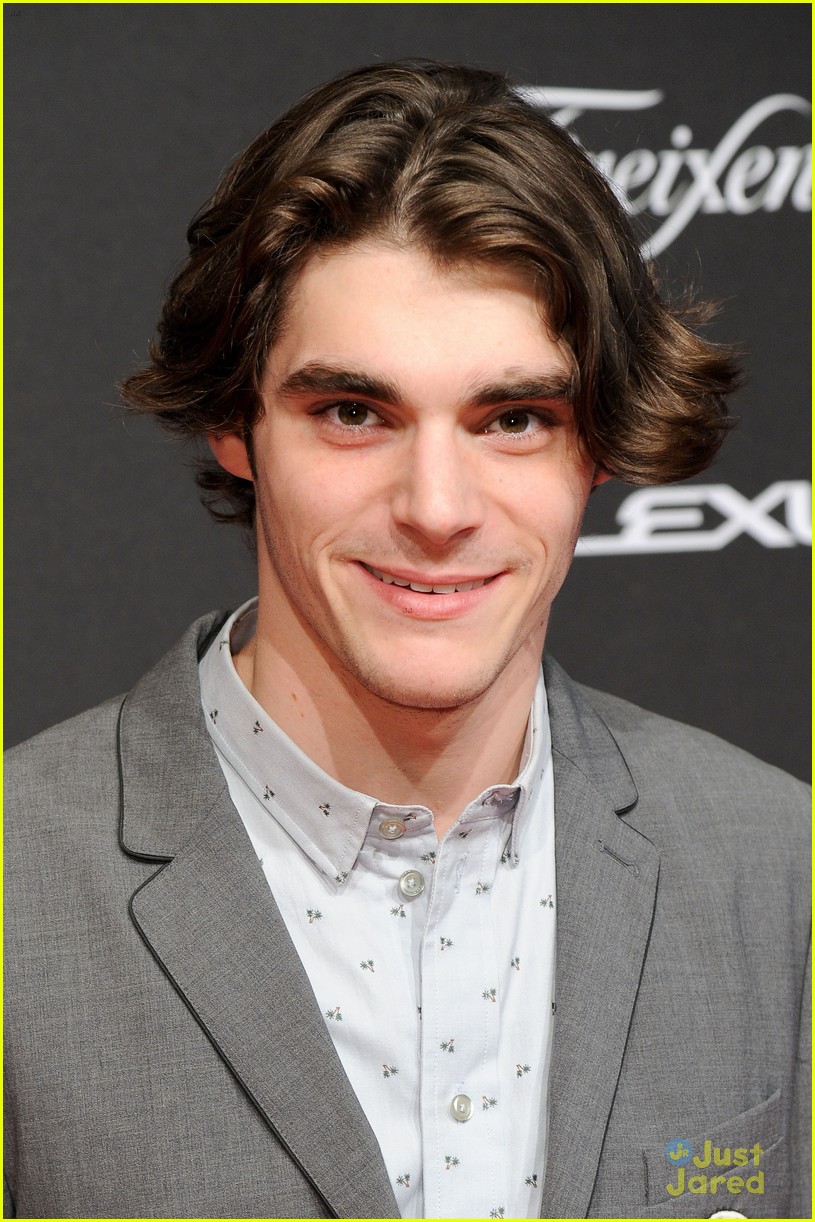 Breaking Bad's RJ Mitte Continues to Take Berlin Fashion Week by Storm ...