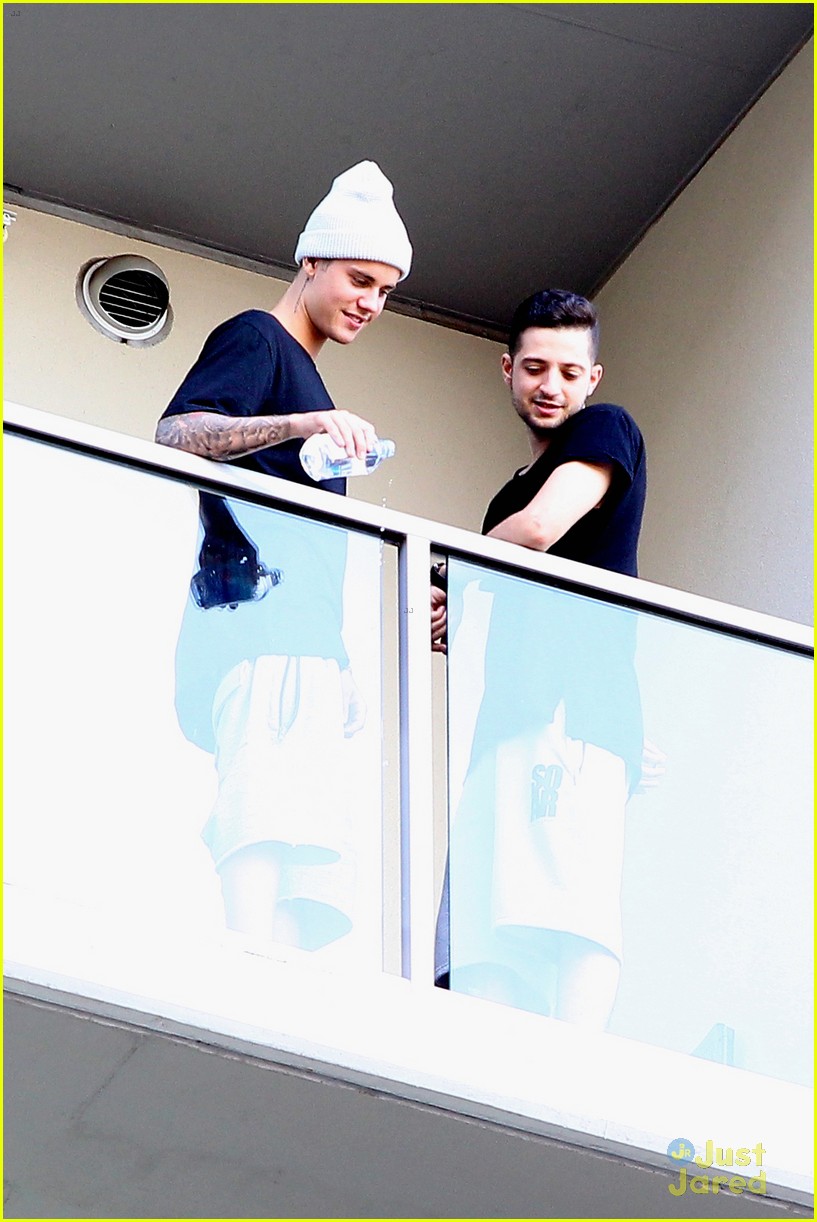 Justin Bieber Grabs Dinner With Orange is the New Black's Ruby Rose ...