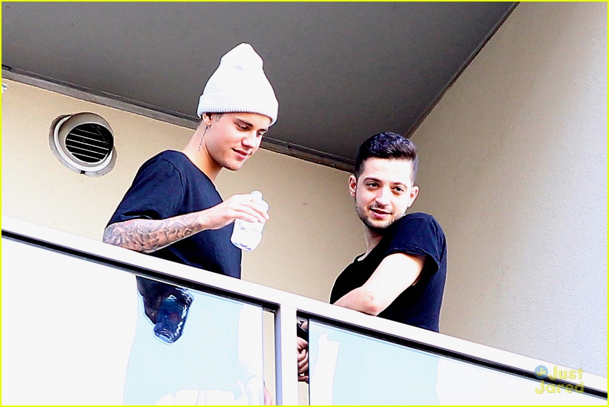 Justin Bieber Grabs Dinner With Orange is the New Black's Ruby Rose ...