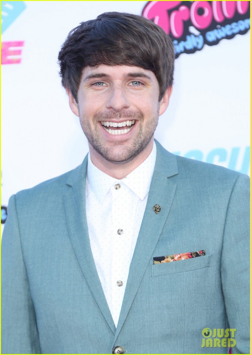 Social Media Stars Ian Hecox & Anthony Padilla Premiere 'Smosh: The ...