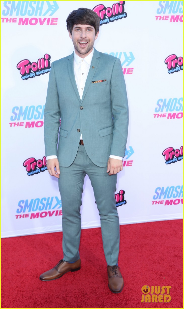 Social Media Stars Ian Hecox & Anthony Padilla Premiere 'Smosh: The ...