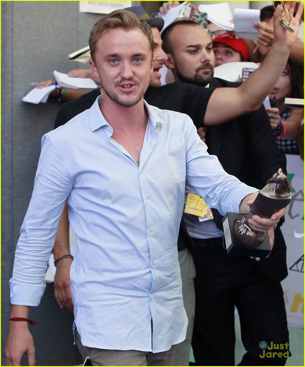 Tom Felton Receives Experience Award at Giffoni Film Festival | Photo ...