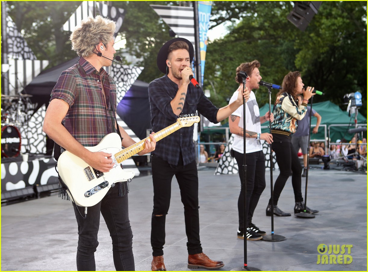 One Direction Performs New Single 'Drag Me Down' on 'Good Morning ...