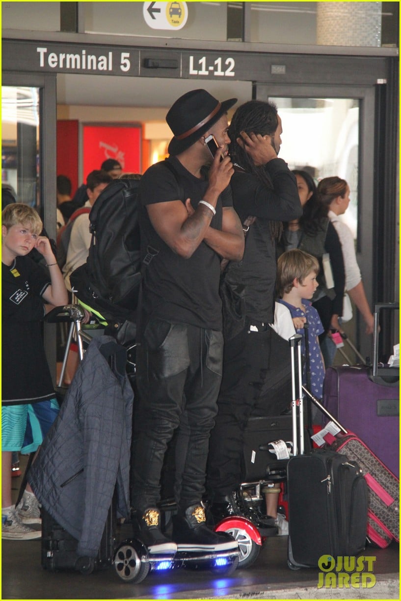 Jason Derulo Sings 'Want to Want Me' with Luke Bryan - Watch Now ...