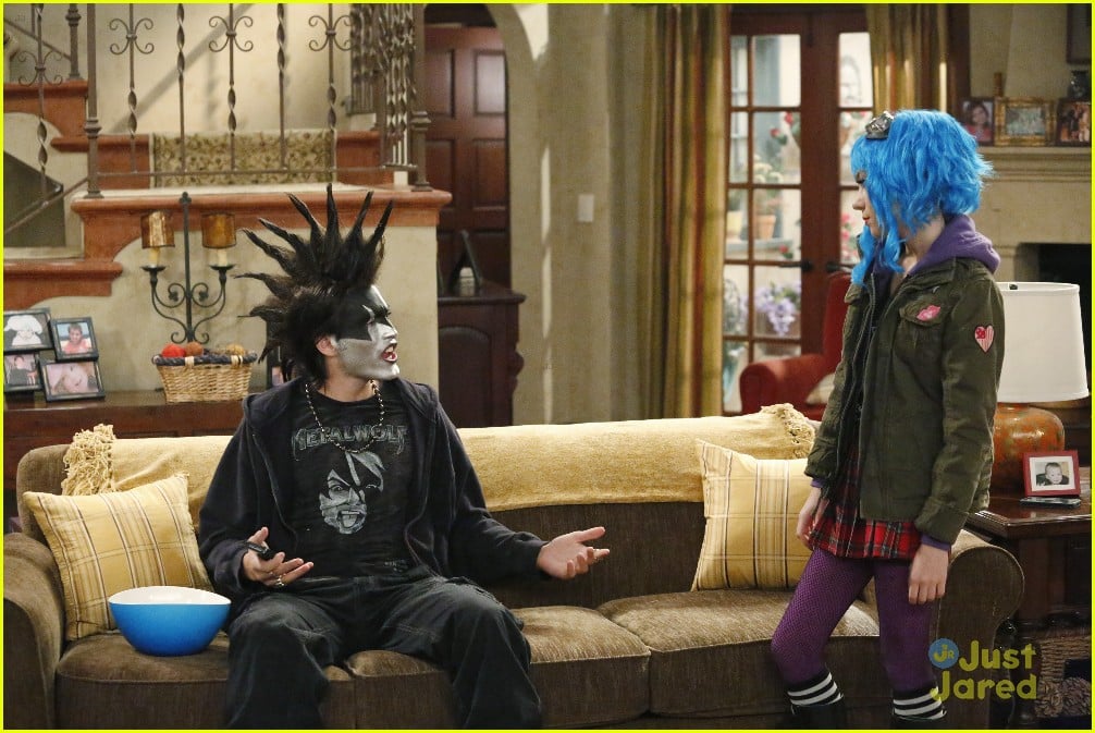 Avery Has Blue Hair, Tyler Is a Heavy Metal Rock Fan & More Weird ...