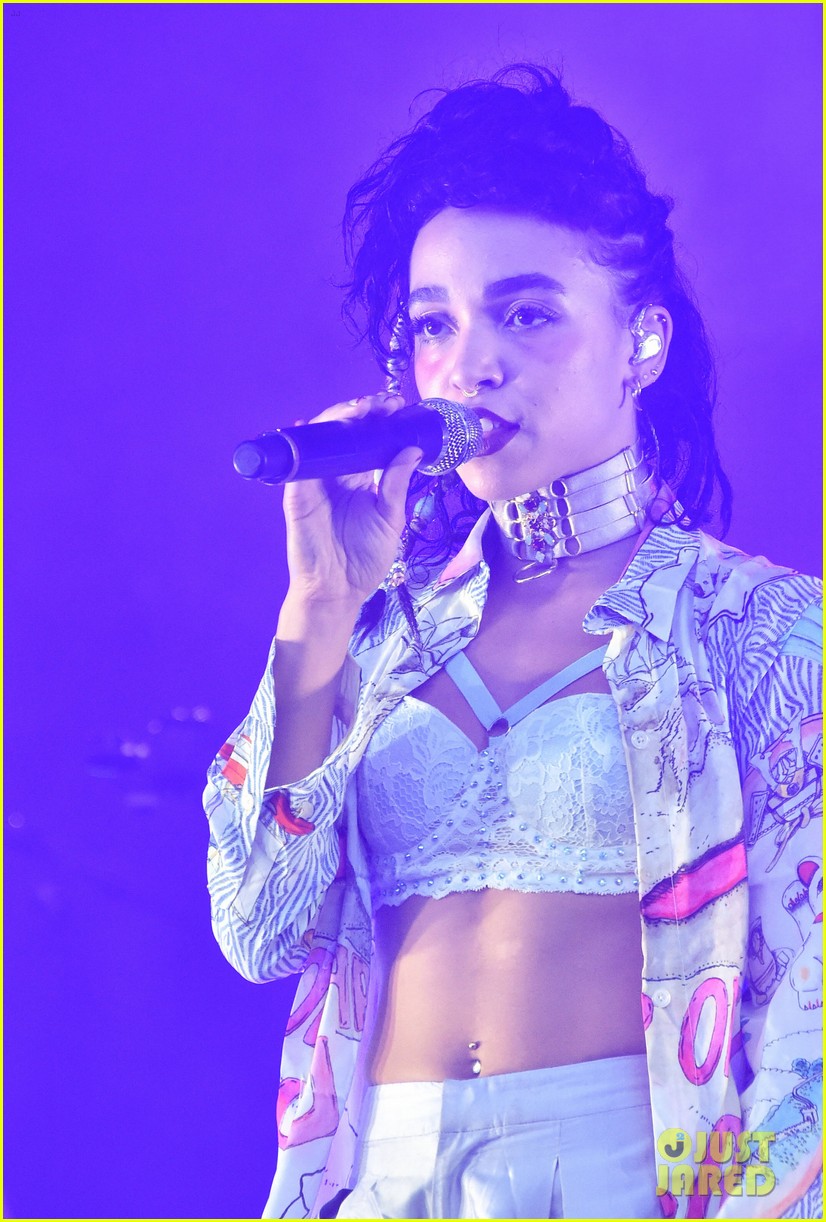 FKA twigs: My Dancing Is a 'Bit More Abstract' Than Twerking | Photo ...