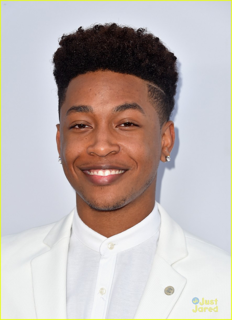 Jacob Latimore Wears Shiny Silver Sneakers To BMI R&B/Hip Hop Awards ...