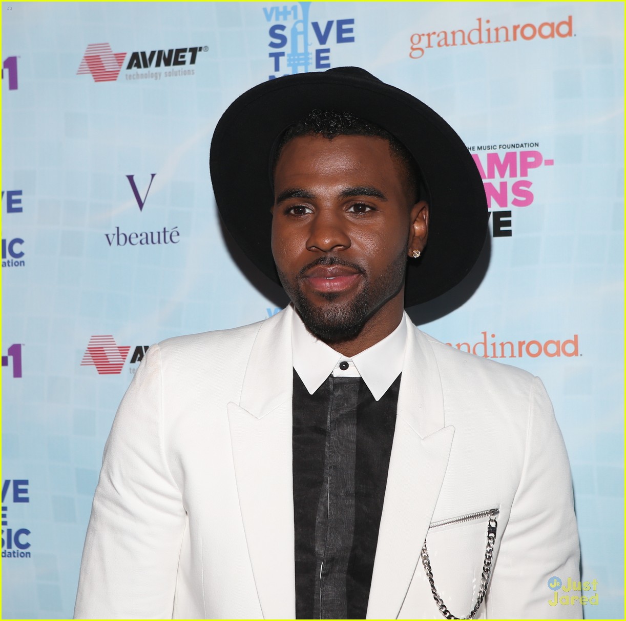 Jason Derulo Gives Back At Vh1's Save The Music Foundation Hamptons ...