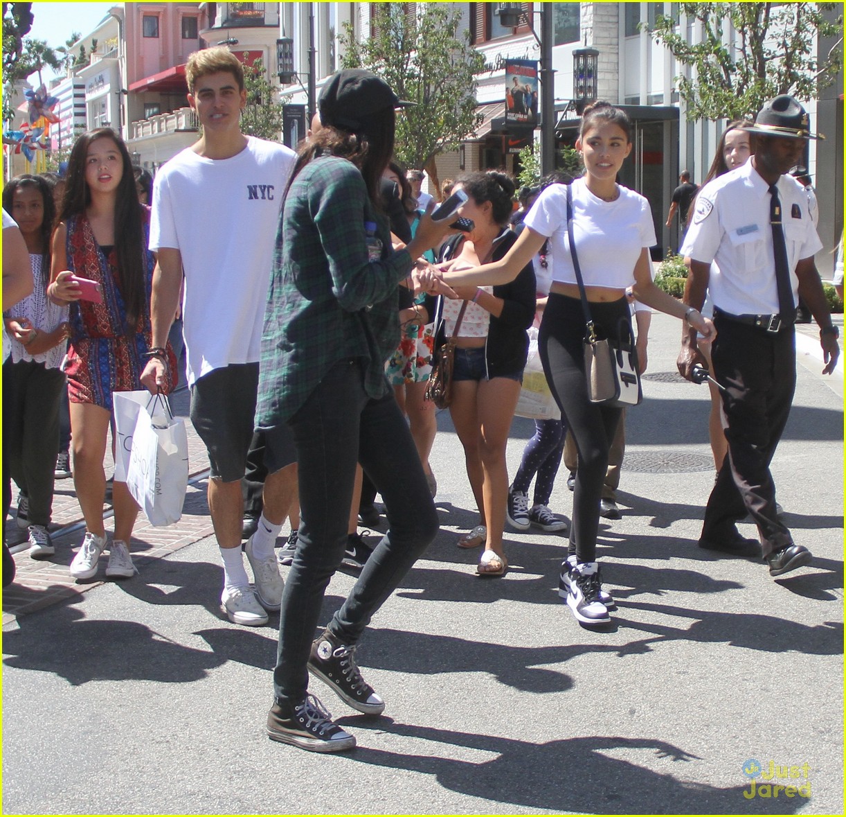 Madison Beer & Boyfriend Jack Gilinsky Hold Hands at The Grove! | Photo ...