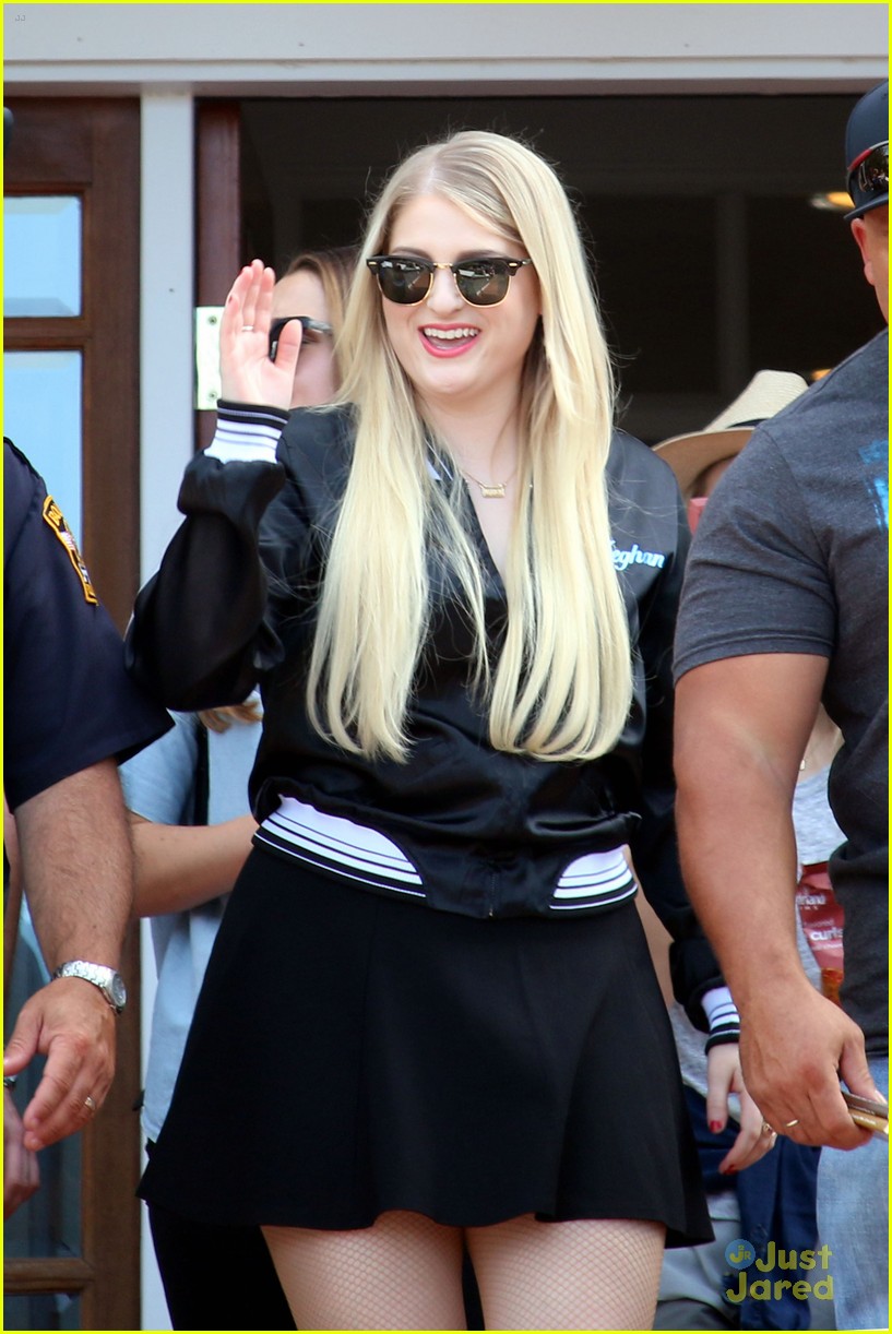 Meghan Trainor Returns To Cape Cod For Fun Beach Bash! | Photo 848355 ...