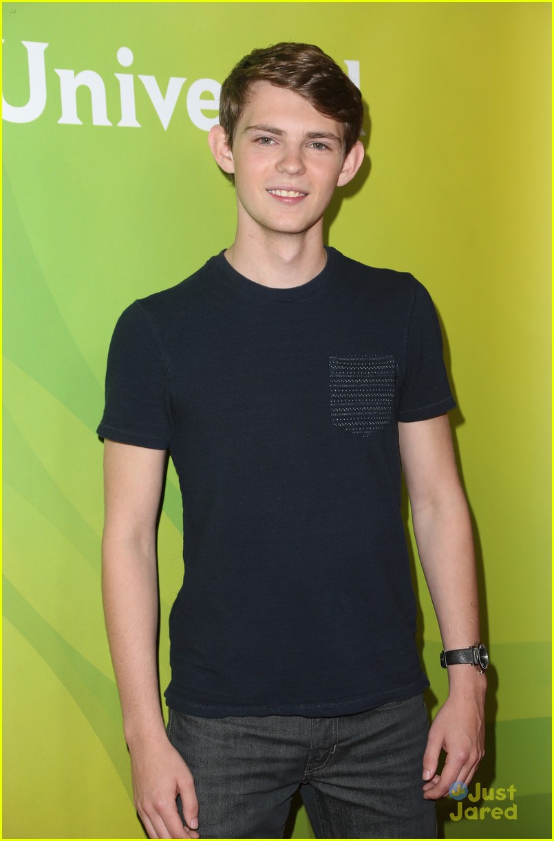 Robbie Kay & Ryan Guzman Bring 'Heroes Reborn' To NBC TCA Tour | Photo ...