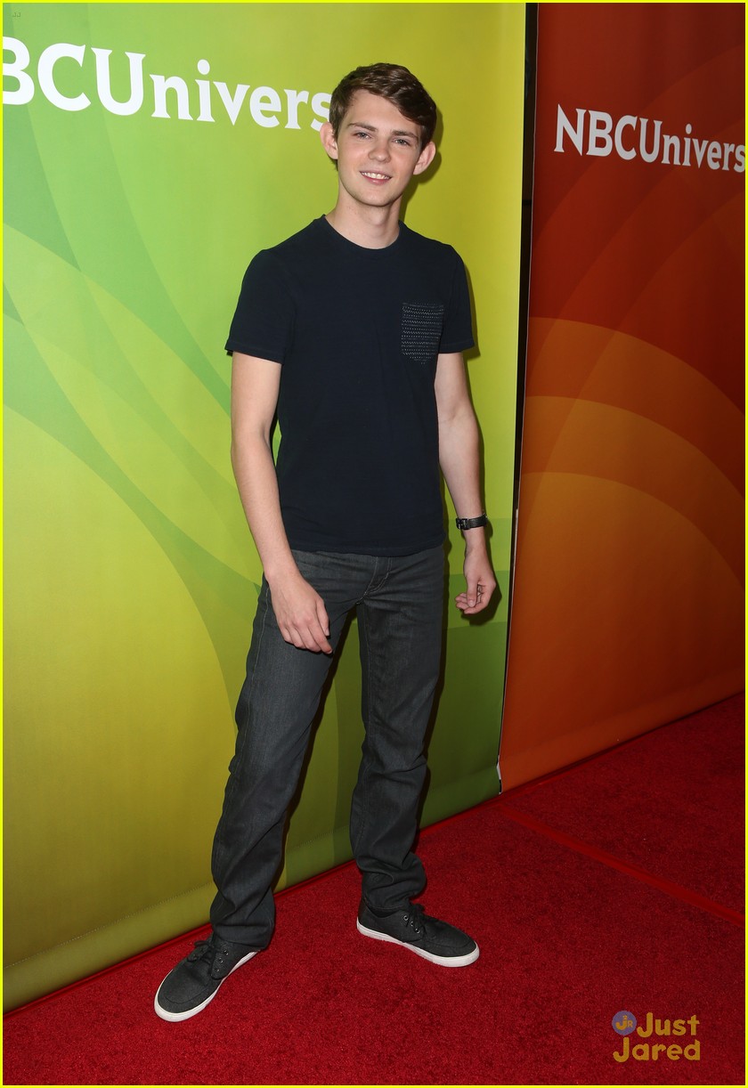 Robbie Kay & Ryan Guzman Bring 'Heroes Reborn' To NBC TCA Tour | Photo ...