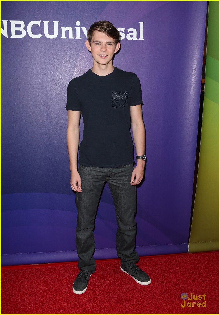 Full Sized Photo of robbie kay ryan guzman heroes reborn nbc tca tour ...